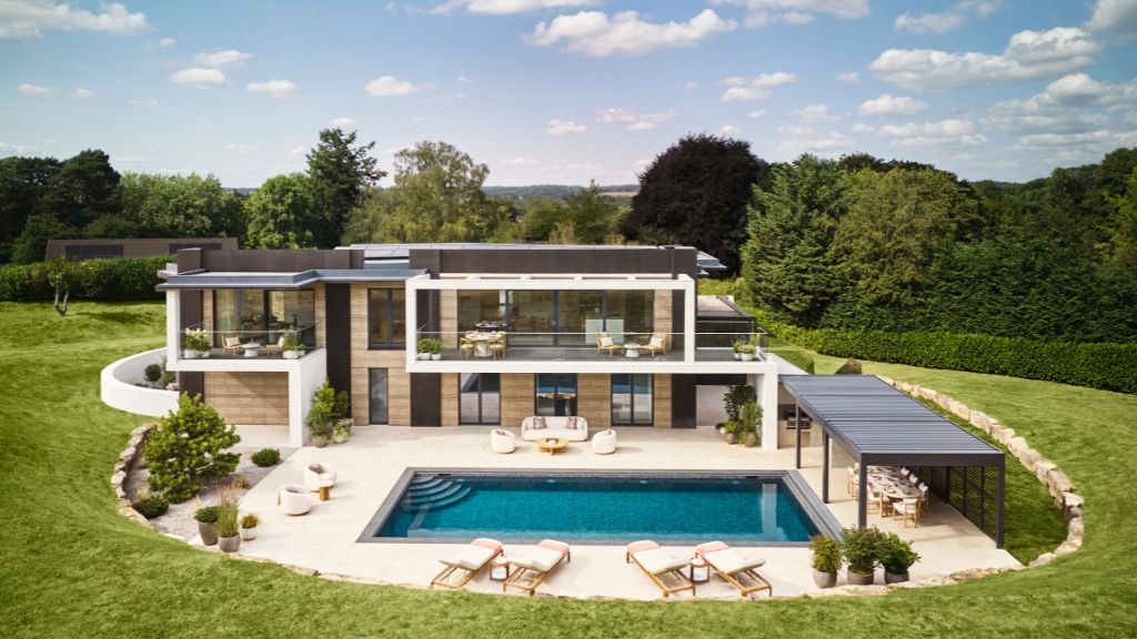 Would you Live In, Rent Out or Sell Up the Surrey House? – Omaze UK